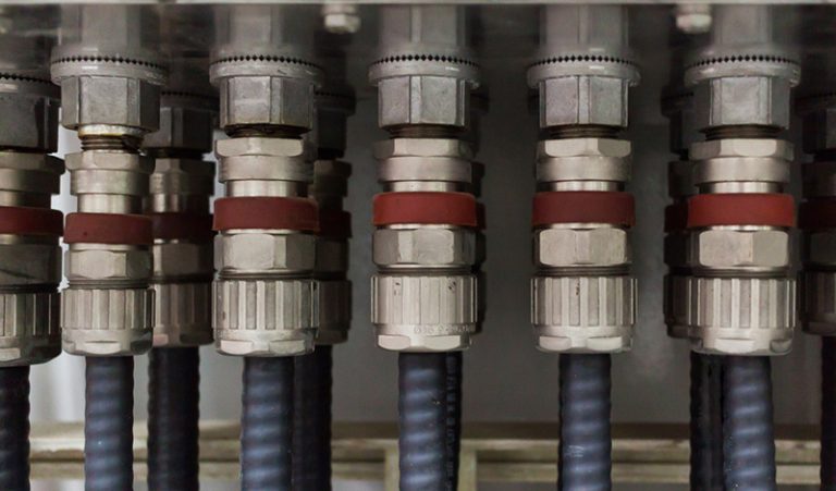 Difference Between Cable Gland and Cable Terminal